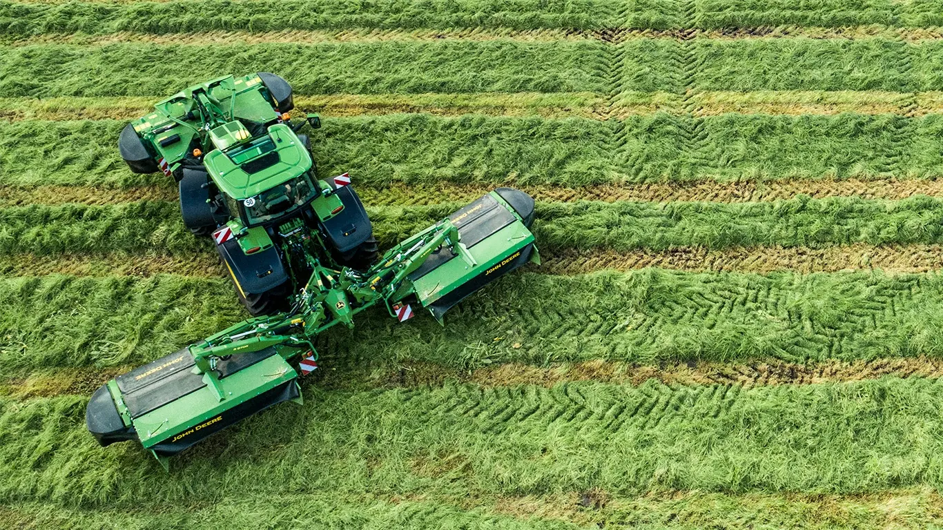 AutoTrac™ Turn Automation Precision Agriculture Solutions | John Deere IE