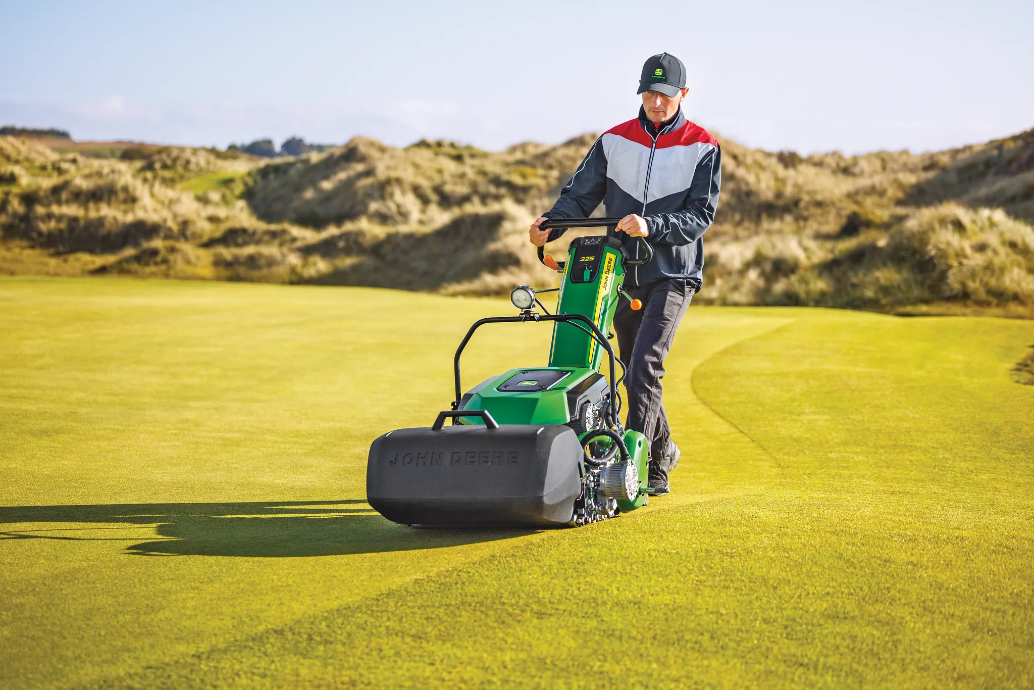 225E E-Cut™ Electric Greens Mowers | John Deere IE