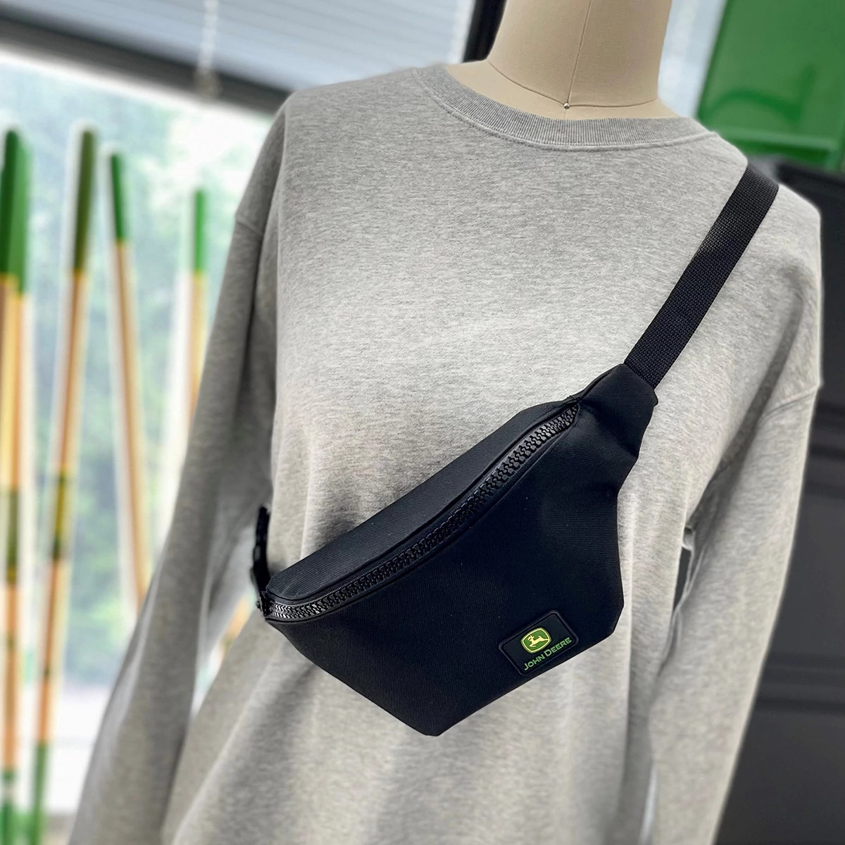 Custom Hip Pack with Oversized Zipper | Shop.Deere.com