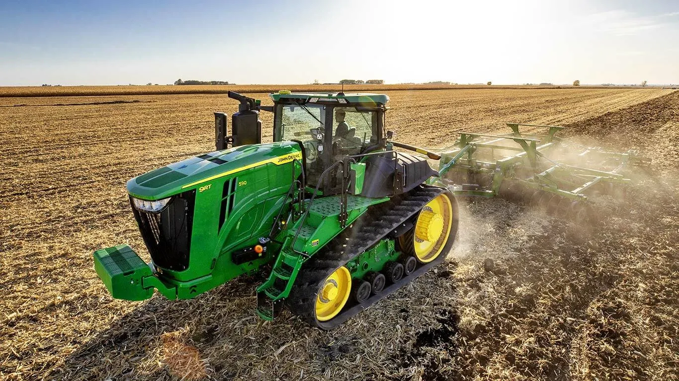 9RT 590 Large Tractors | John Deere IE