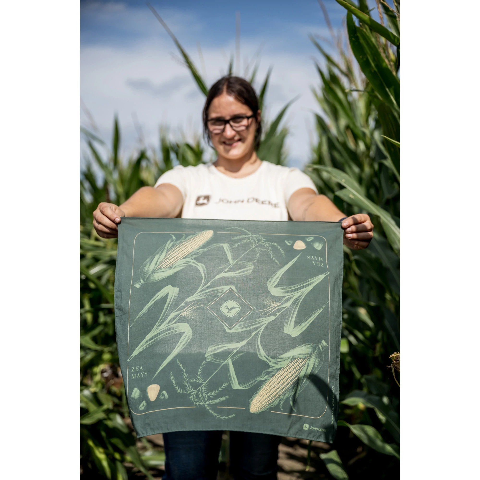 Field Bandana | Dovetail Workwear | Shop.Deere.com