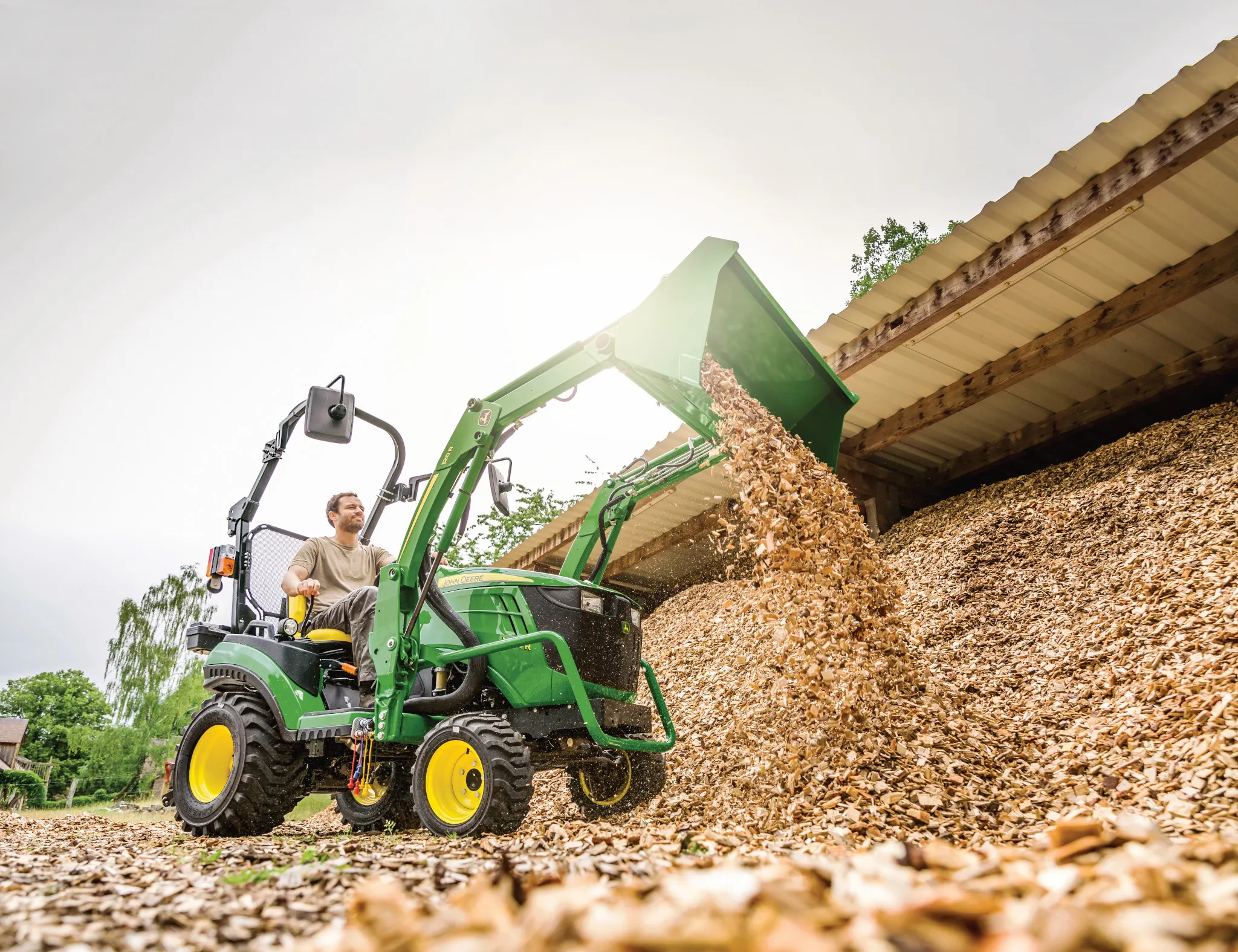 1026R Compact Tractors | John Deere UK