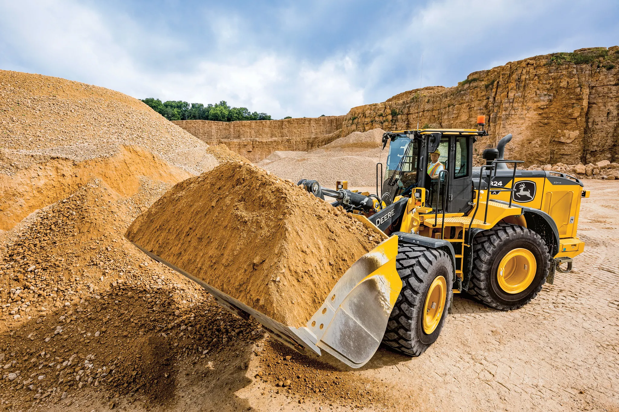 824 X-Tier Wheel Loaders | John Deere UK