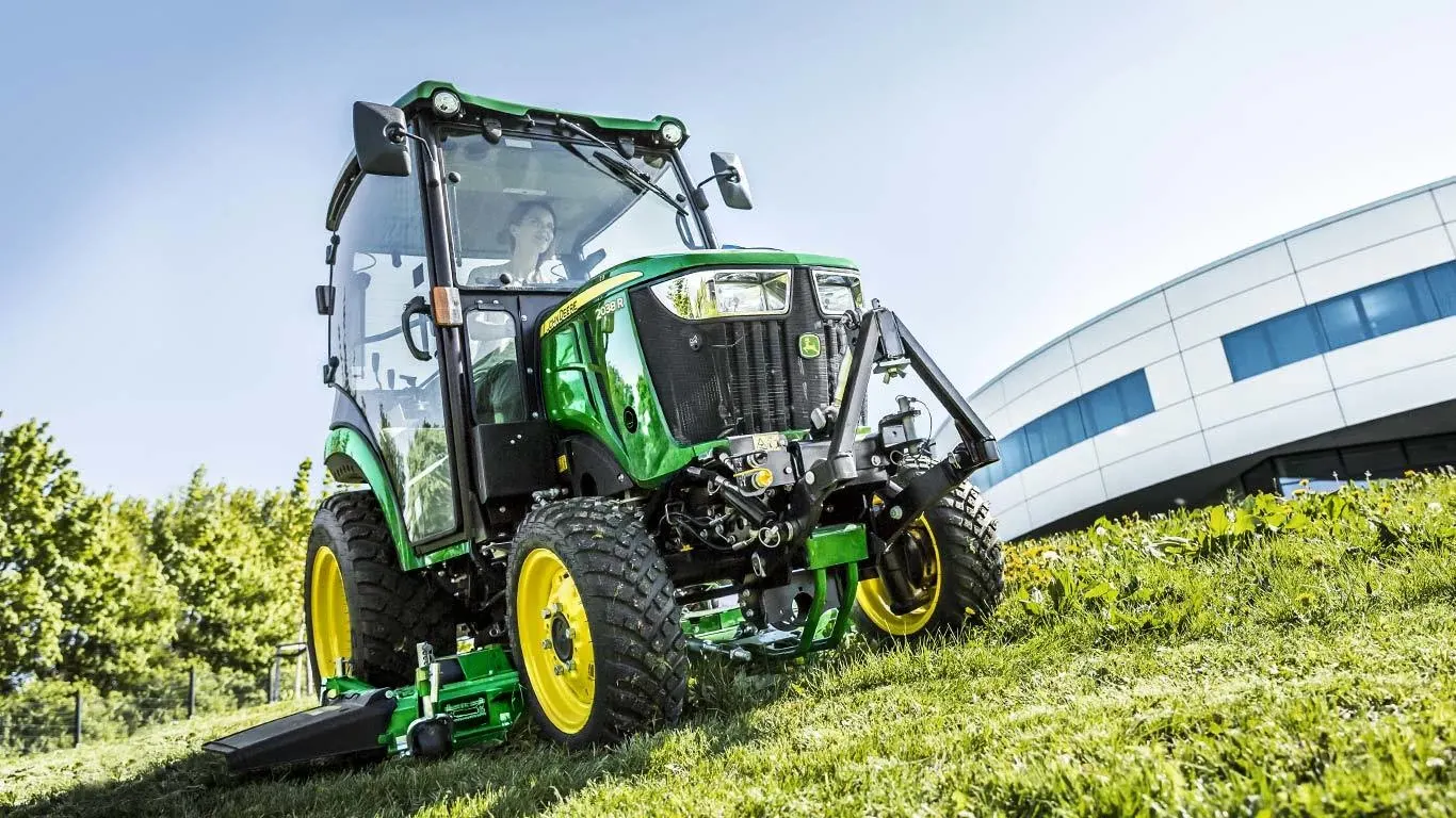 2038R Compact Tractors | John Deere UK