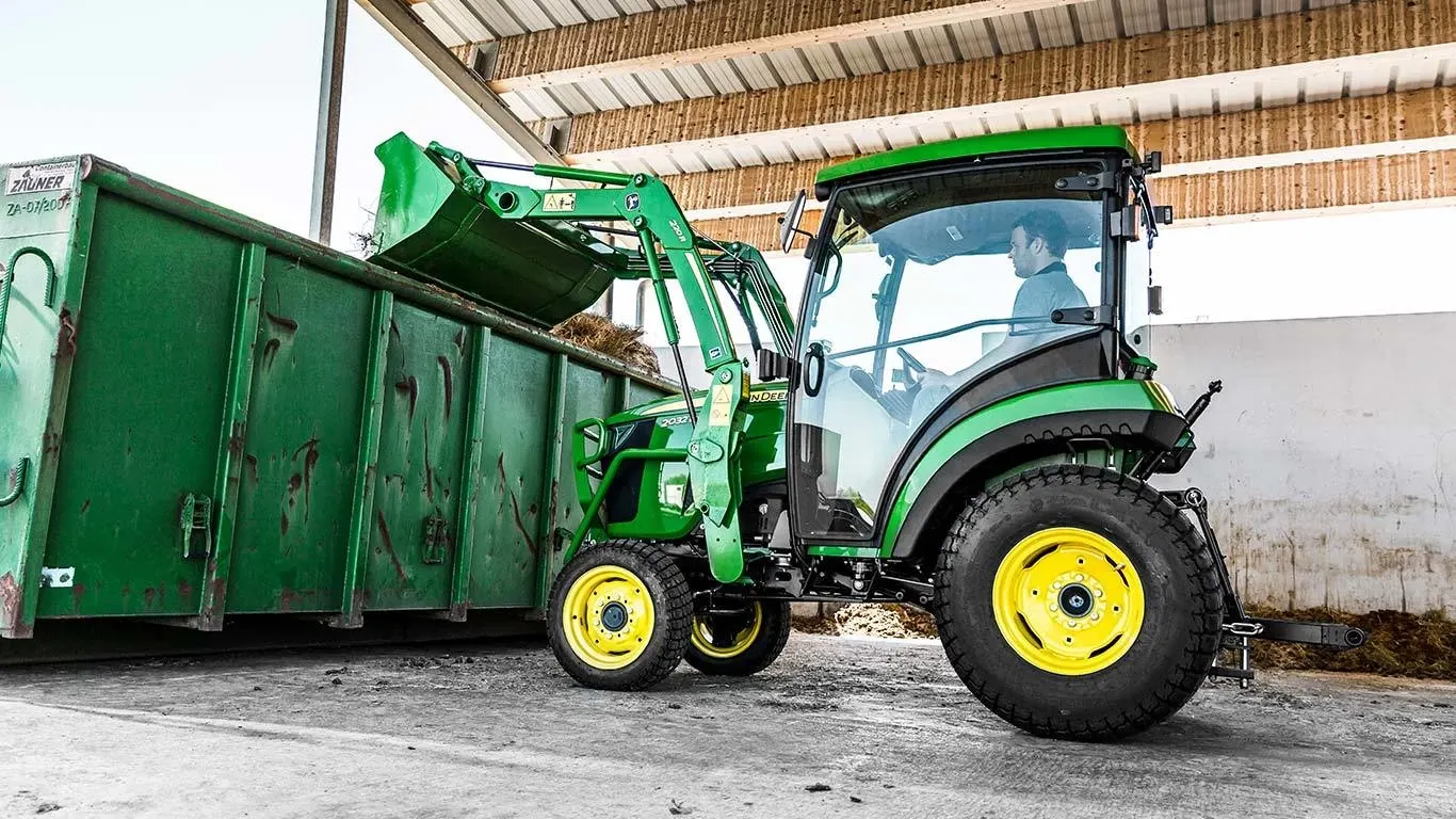220R Front Loaders | John Deere UK