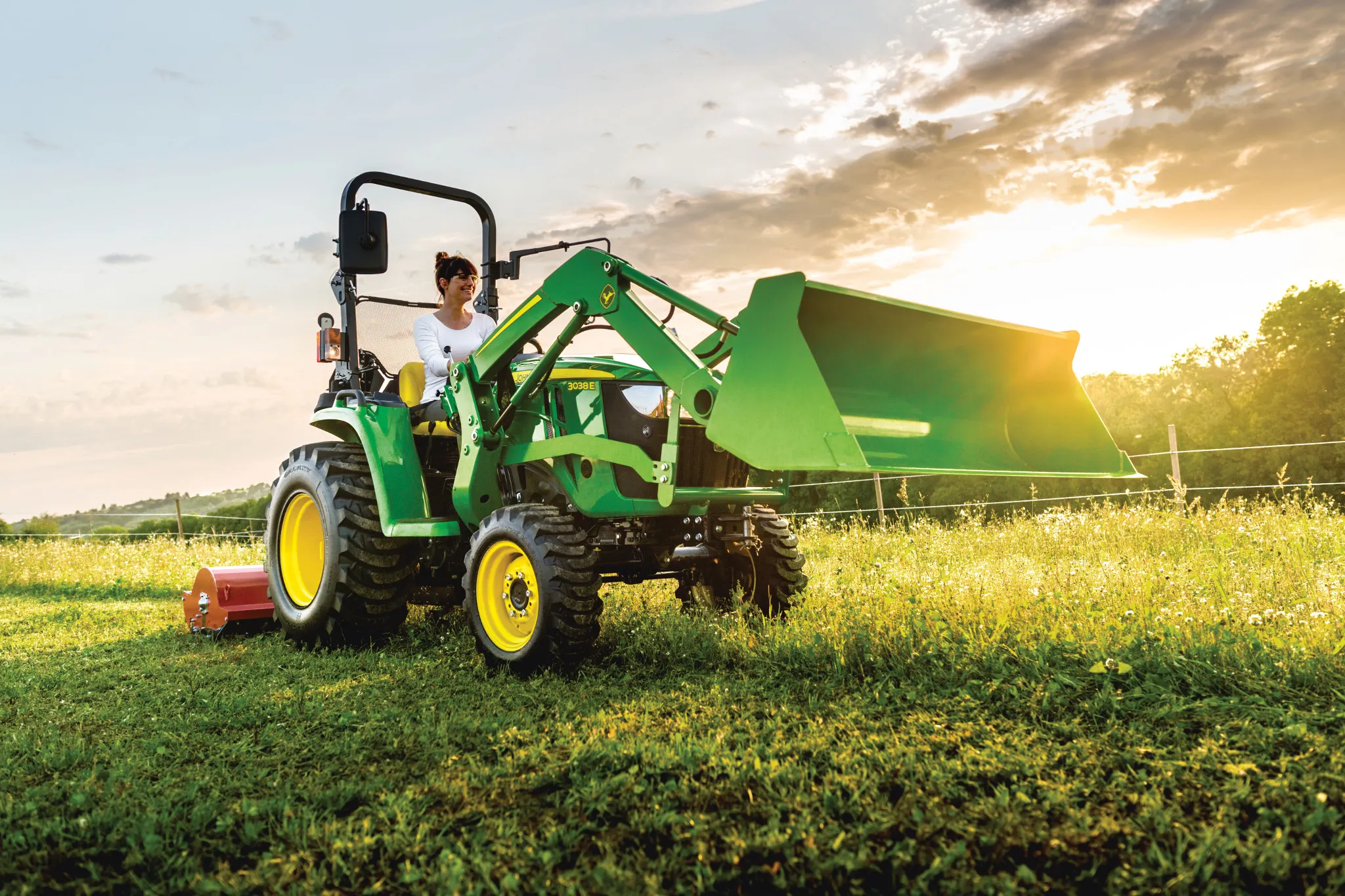 3038E Compact Tractors | John Deere UK