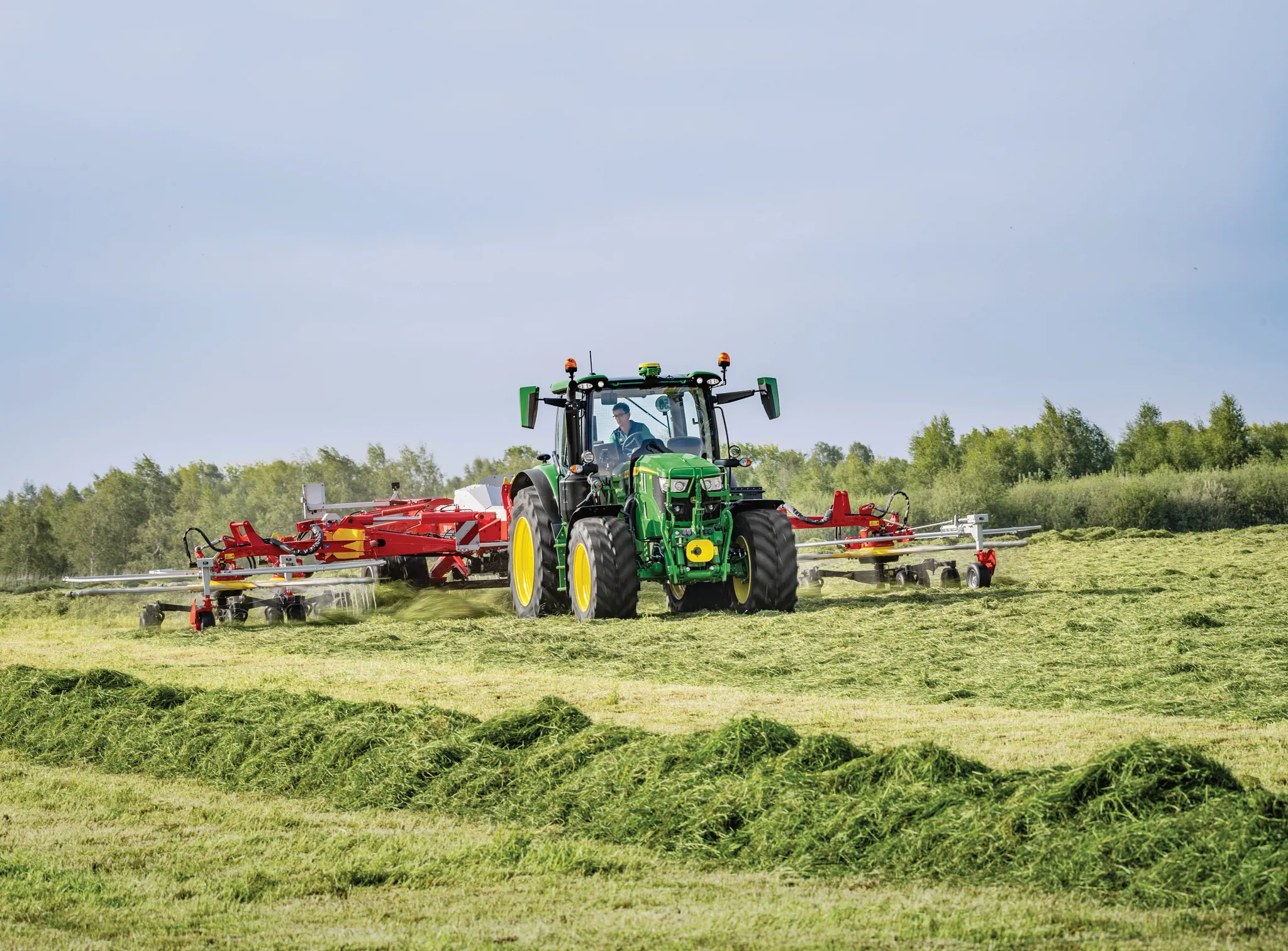 6R 120 Mid-Size Tractors | John Deere UK