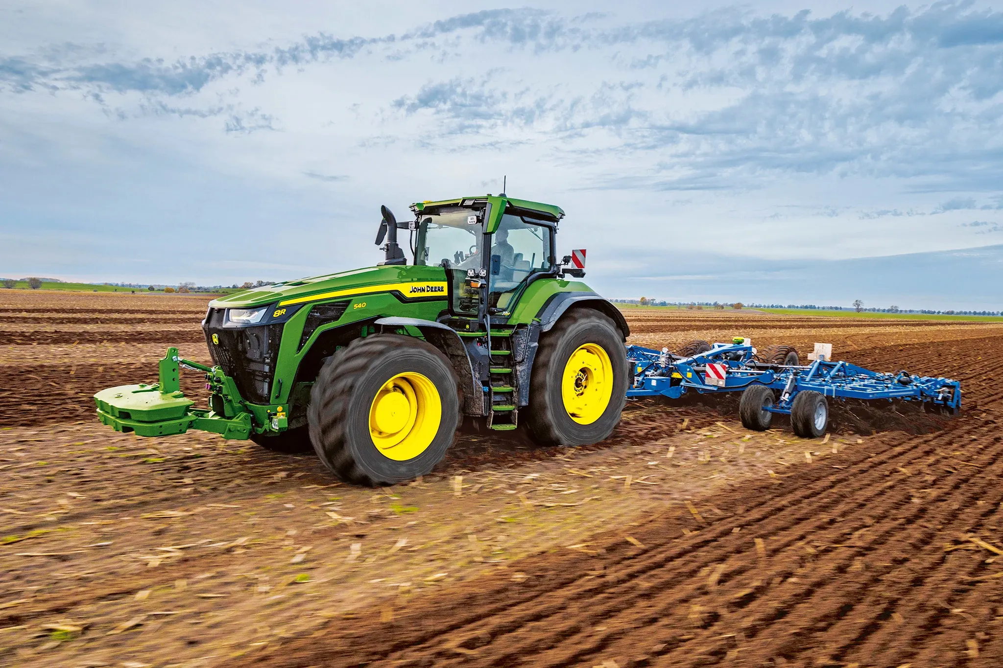 8R 540 Large Tractors | John Deere UK