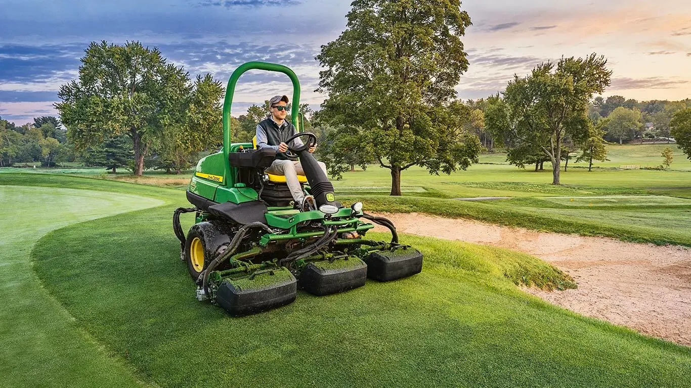 6080A PrecisionCut™ Fairway Mowers | John Deere IE
