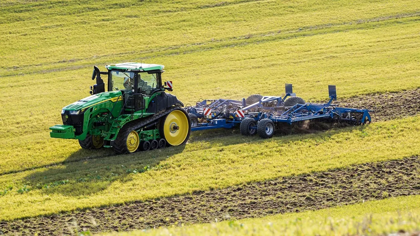 8RT 340 Large Tractors | John Deere IE