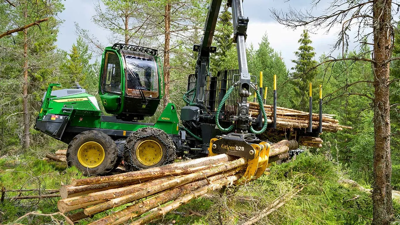 1010G Forwarders | John Deere UK