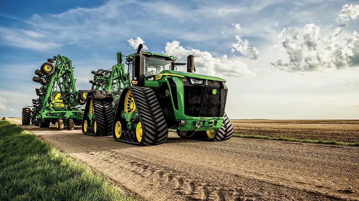 9RX 770 Large Tractors | John Deere IE