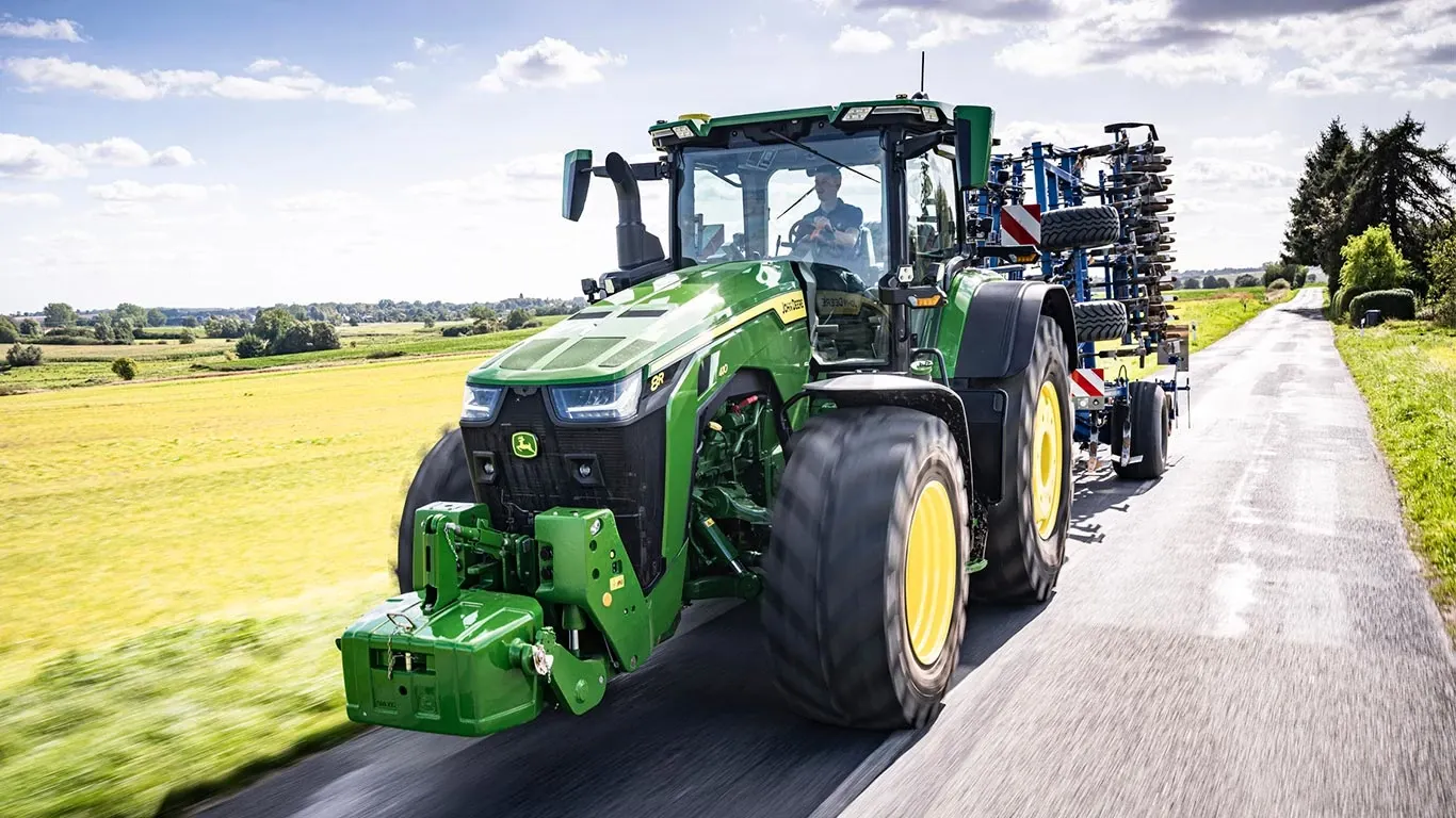 8R 280 Large Tractors | John Deere IE