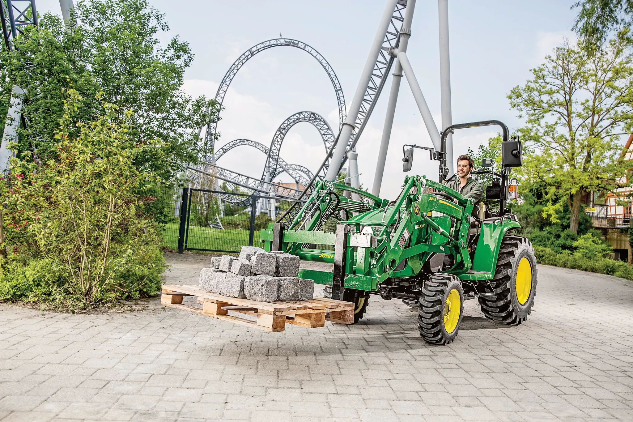 300E Front Loaders | John Deere UK