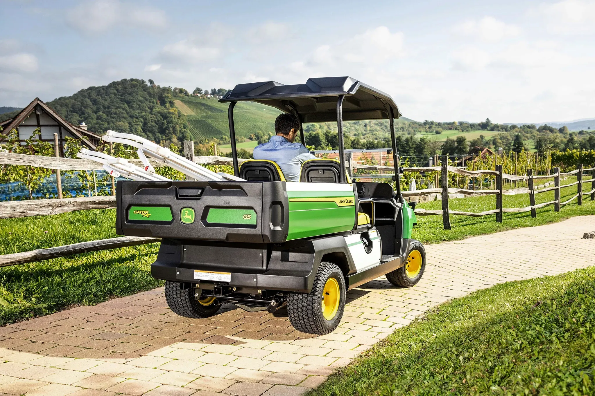 Gator™ GS Petrol Work Utility Vehicles | John Deere UK