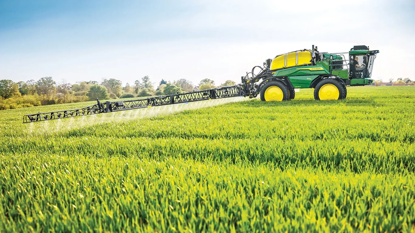 340M Self-Propelled Sprayers | John Deere UK