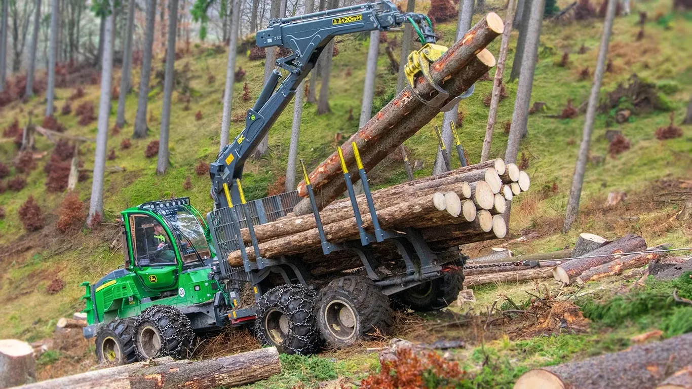 1210G Forwarders | John Deere UK