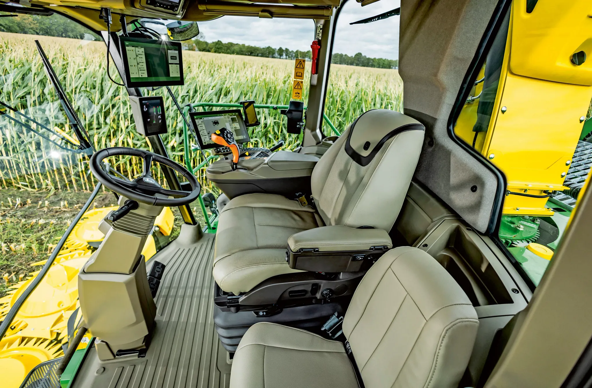 F8 400 Forage Harvesters | John Deere UK
