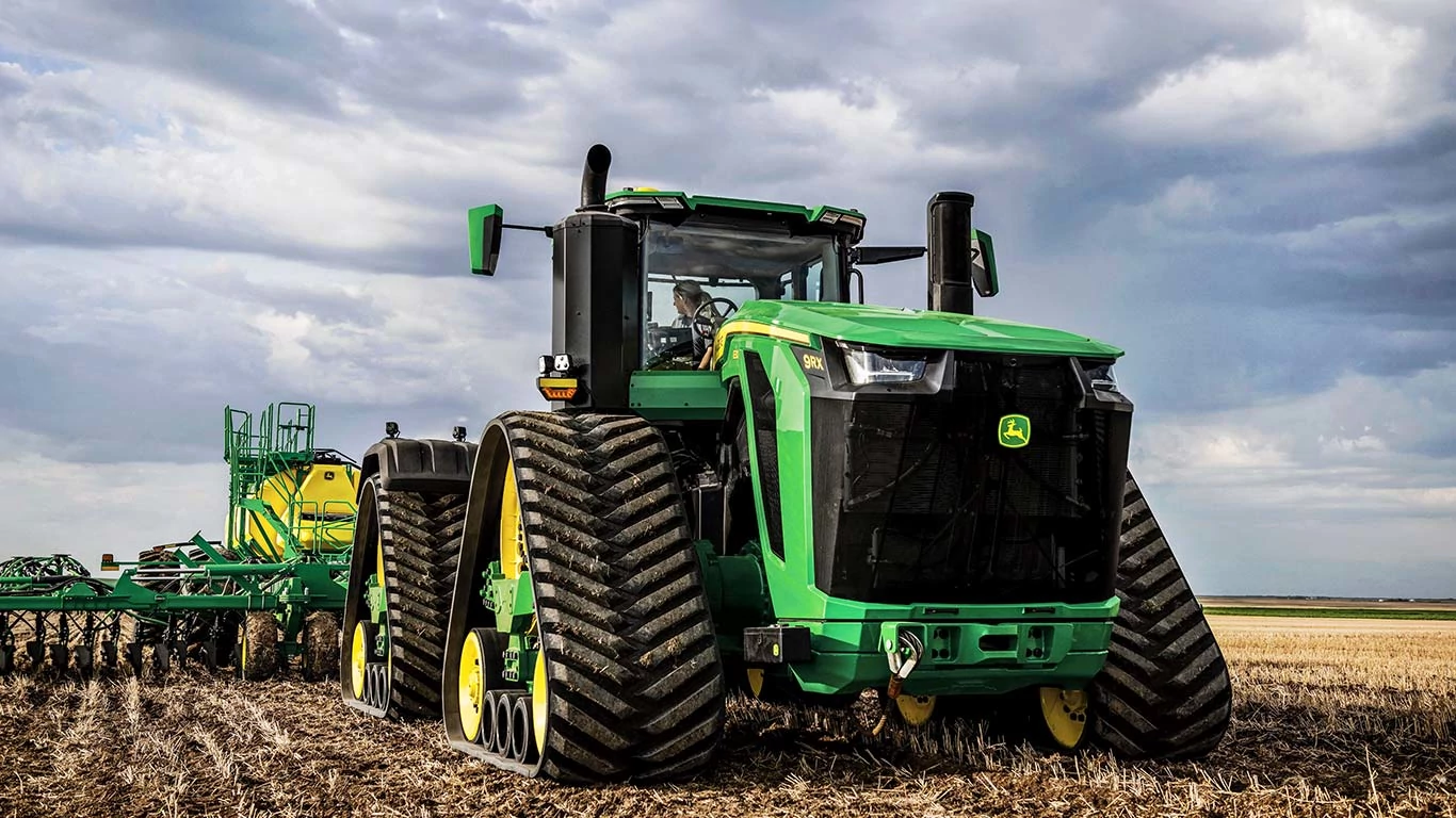 9RX 830 Large Tractors | John Deere UK